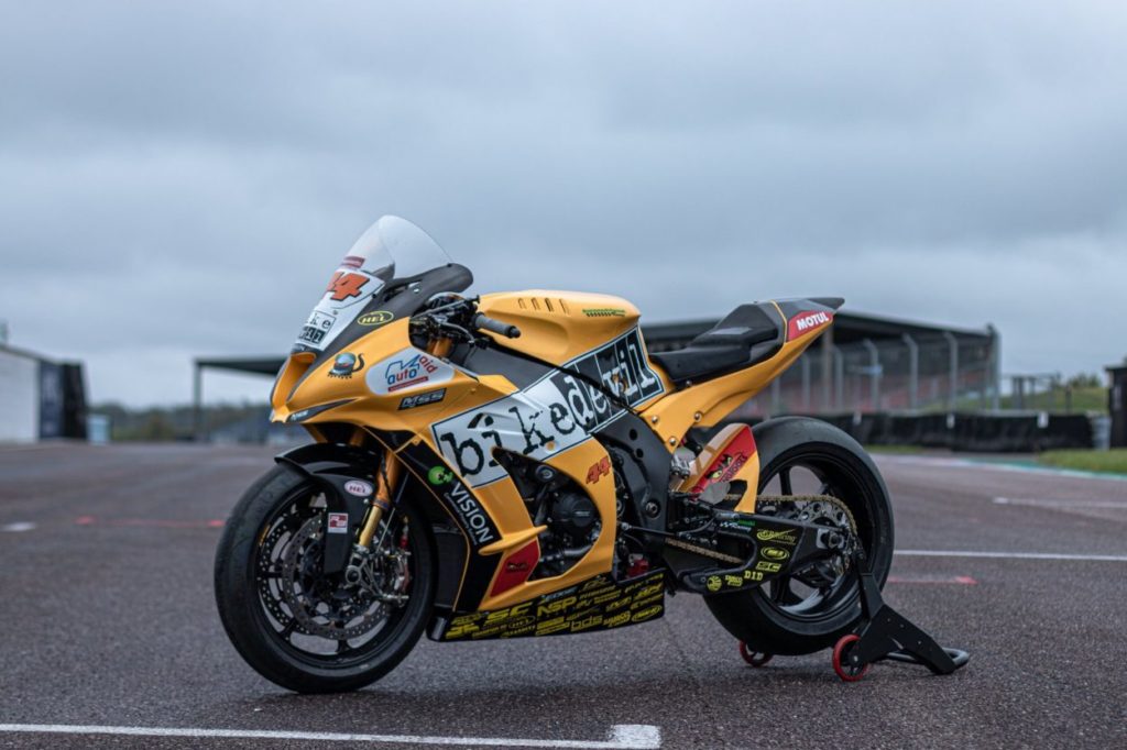 British Superbike | Bike Devil Racing presenta la Kawasaki per la ...