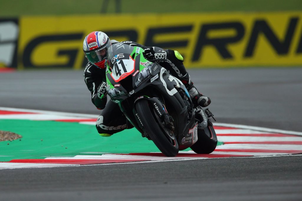 SBK | Luke Mossey correrà a Donington Park con TPR, fuori Cavalieri ...
